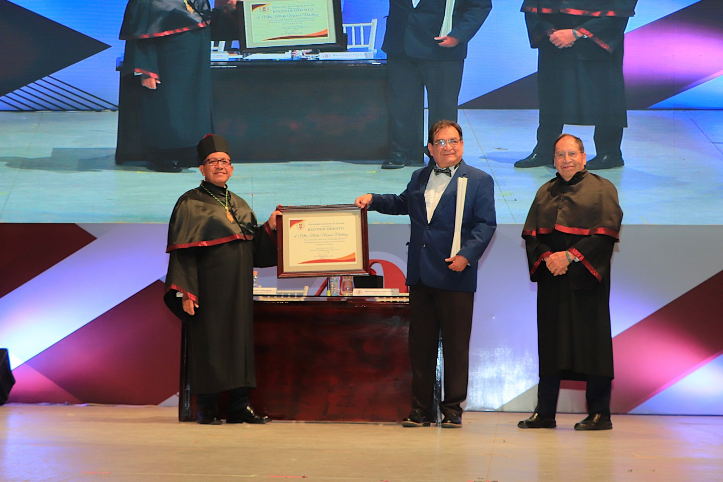 La UATx emerge y vive un posicionamiento inédito en su historia: Rector ...